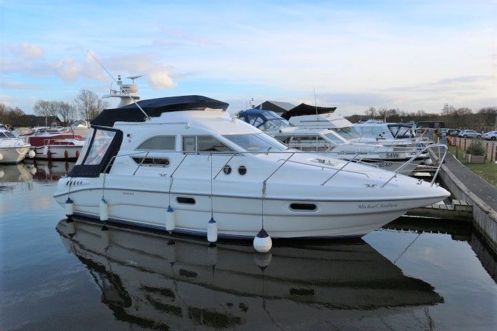 Sealine 330 For Sale | Norfolk Yacht Agency | NYH2372