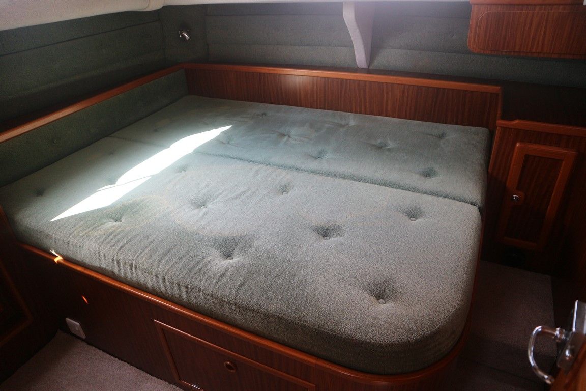 Corvette 320 For Sale | Norfolk Yacht Agency | NYB2487