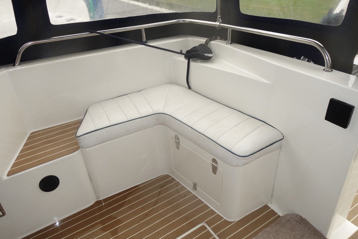 COLVIC SUNCRUISER 35 FLYBRIDGE For Sale | Norfolk Yacht Agency | NYB1314