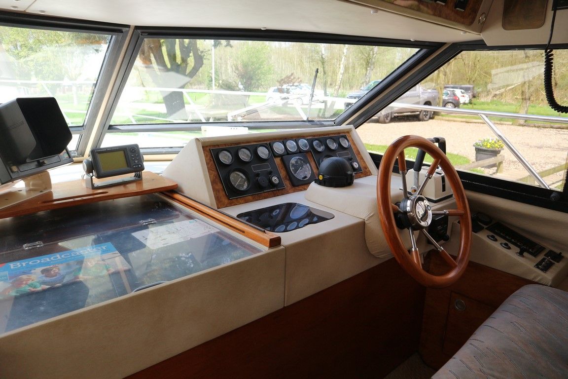 Princess 415 For Sale | Norfolk Yacht Agency | NYB61587