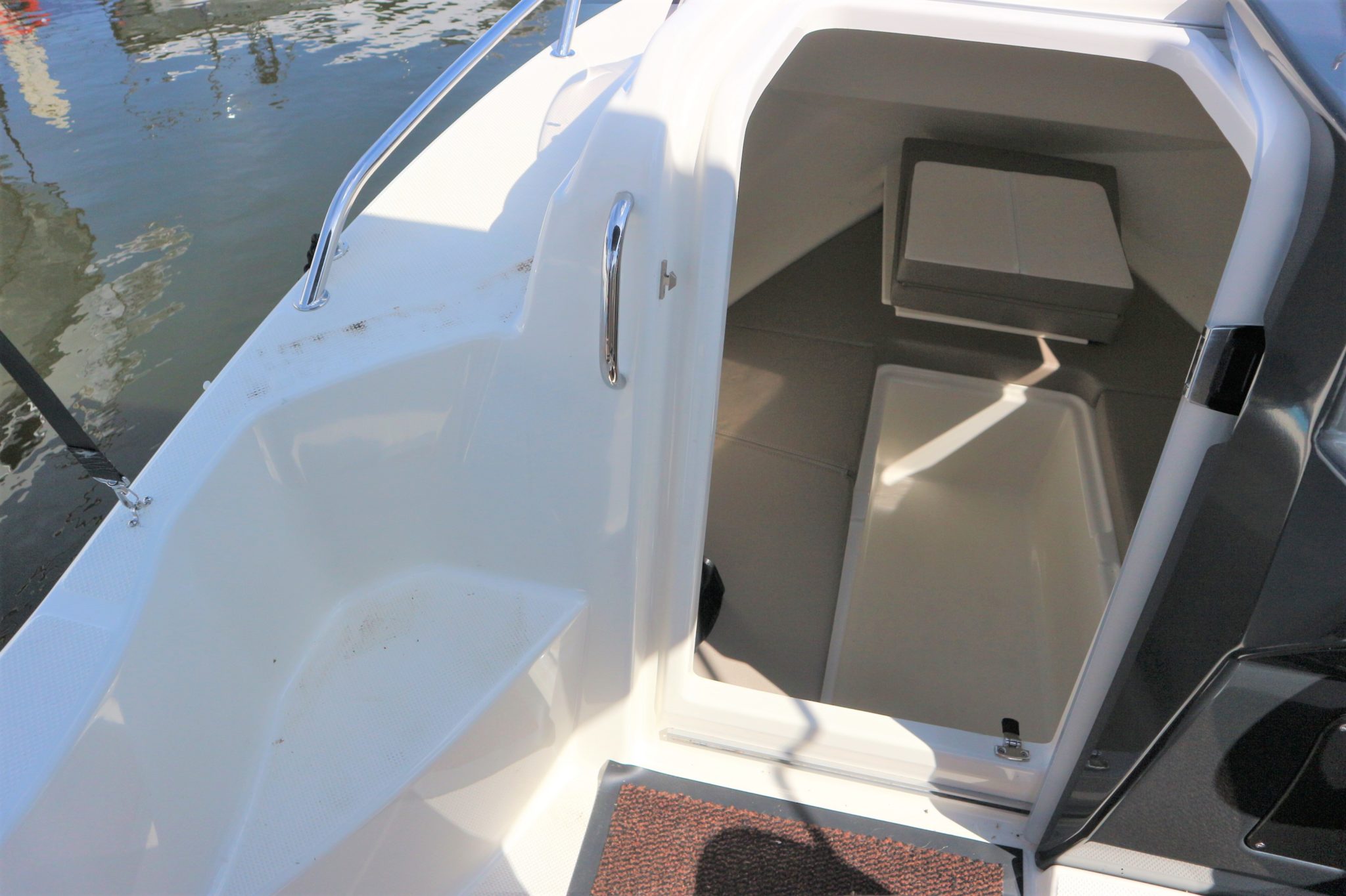 Quicksilver 505 Activ Cabin For Sale | Norfolk Yacht Agency | NYH65692