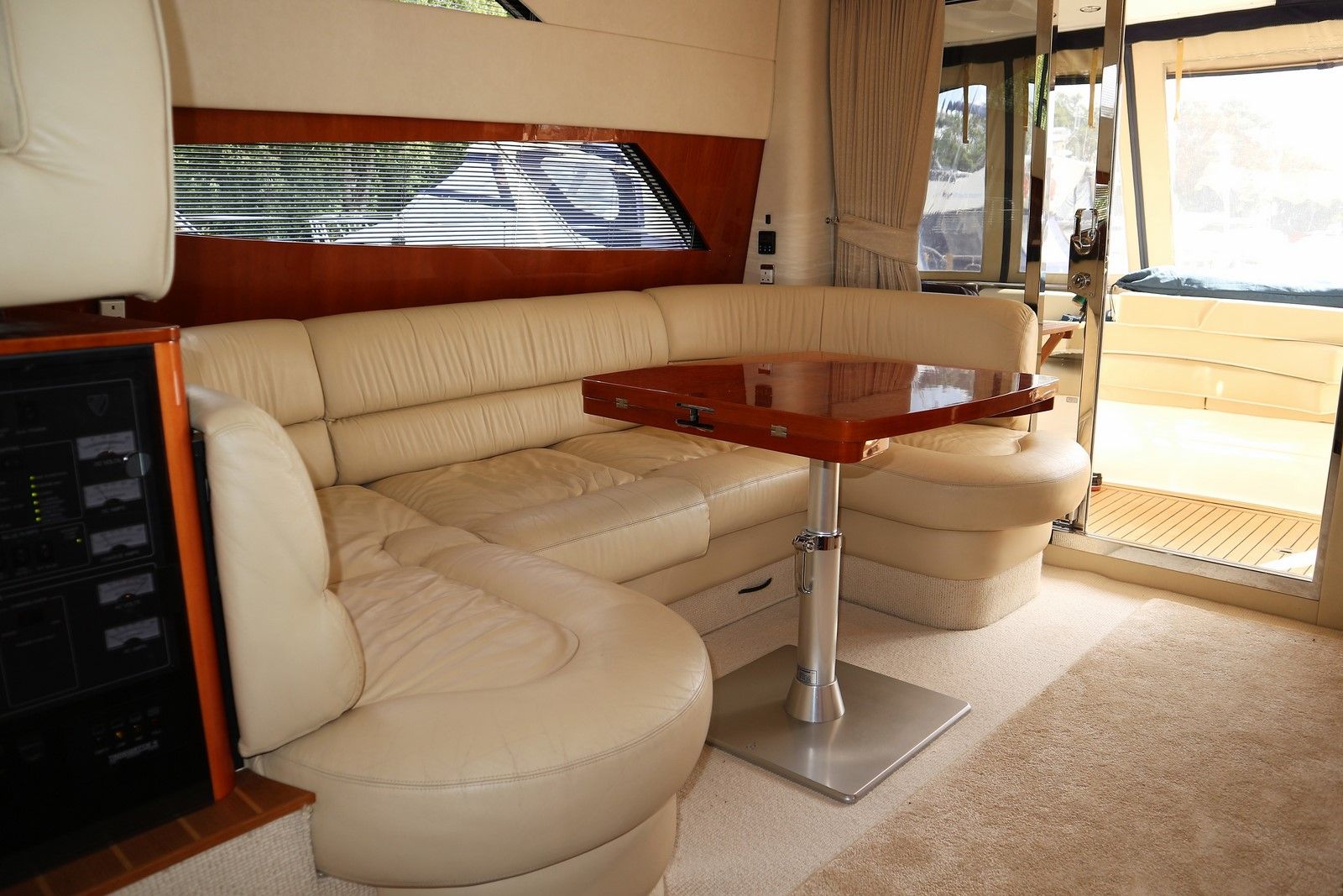 Fairline Phantom 40 For Sale | Norfolk Yacht Agency | NYB67503