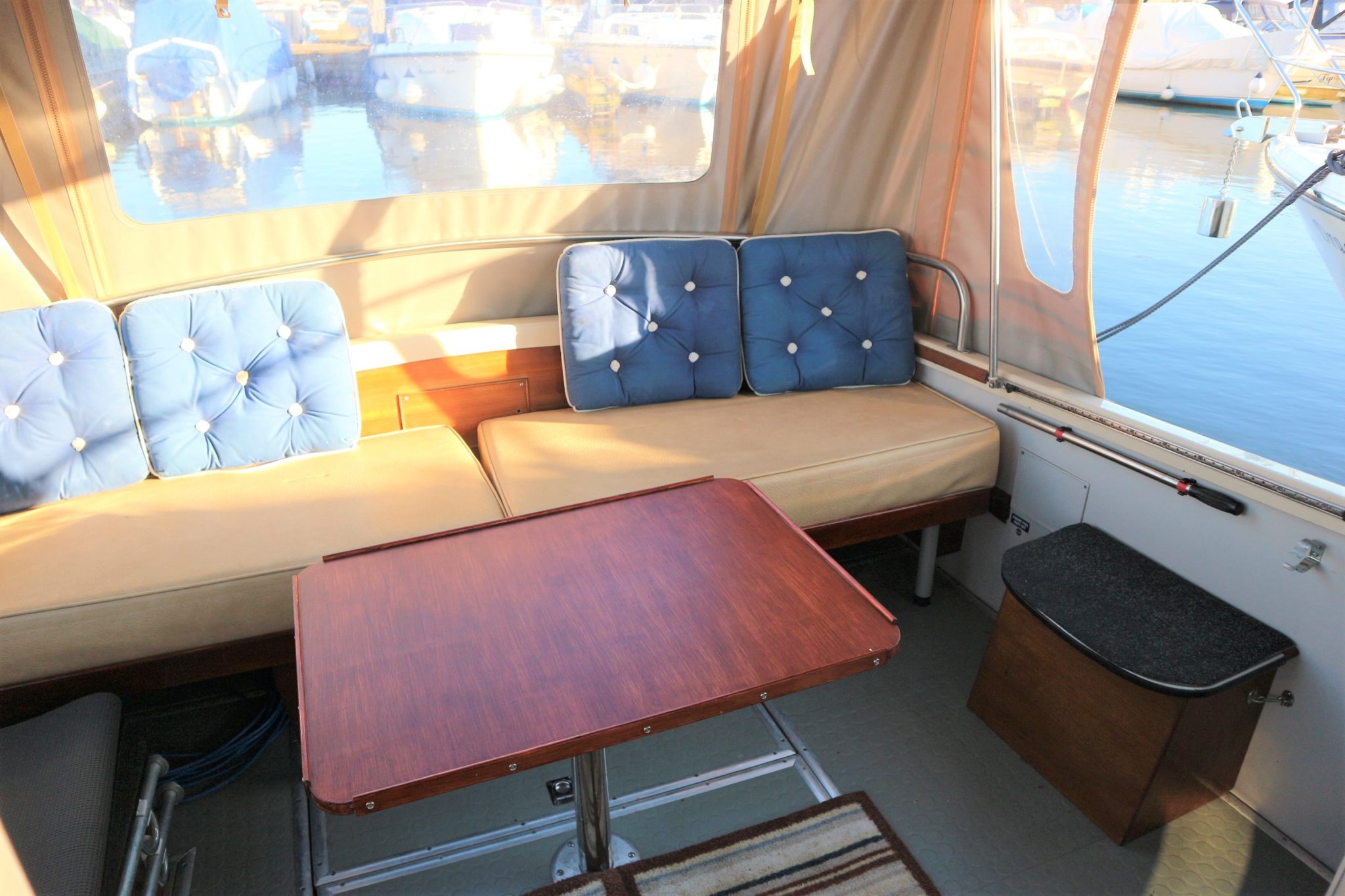 Freeman 33 Sedan For Sale | Norfolk Yacht Agency | NYH70785