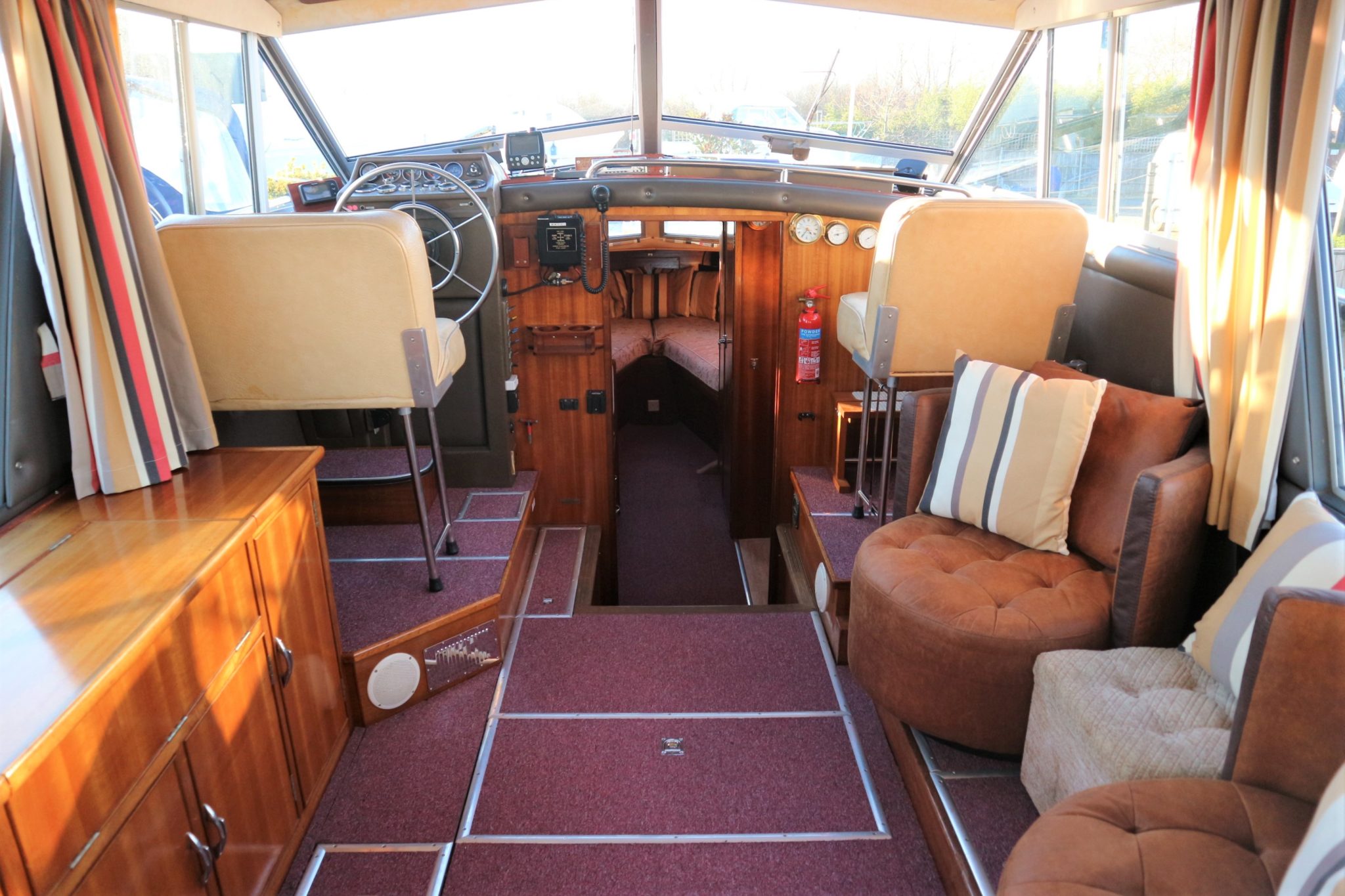 Freeman 33 Sedan For Sale | Norfolk Yacht Agency | NYH70785