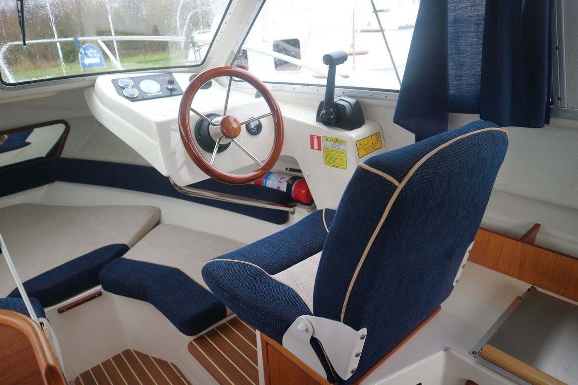 Bella 703 For Sale | Norfolk Yacht Agency | NYB71661