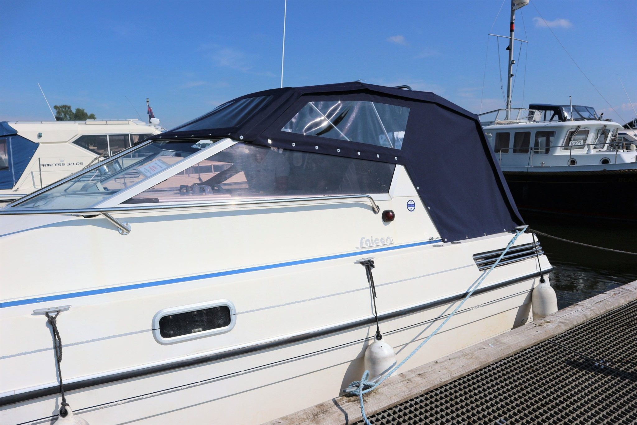 Falcon 23 SPC For Sale | Norfolk Yacht Agency | NYH74607
