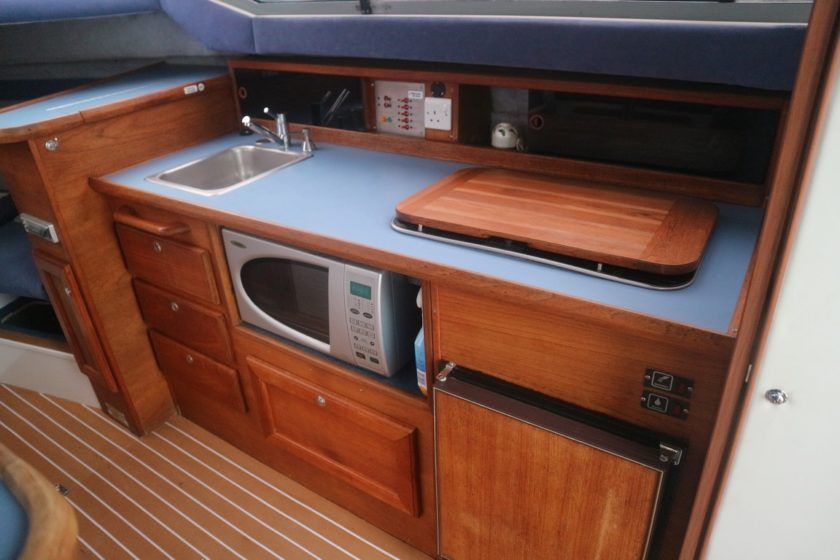 Bayliner 2556 For Sale | Norfolk Yacht Agency | NYB74060