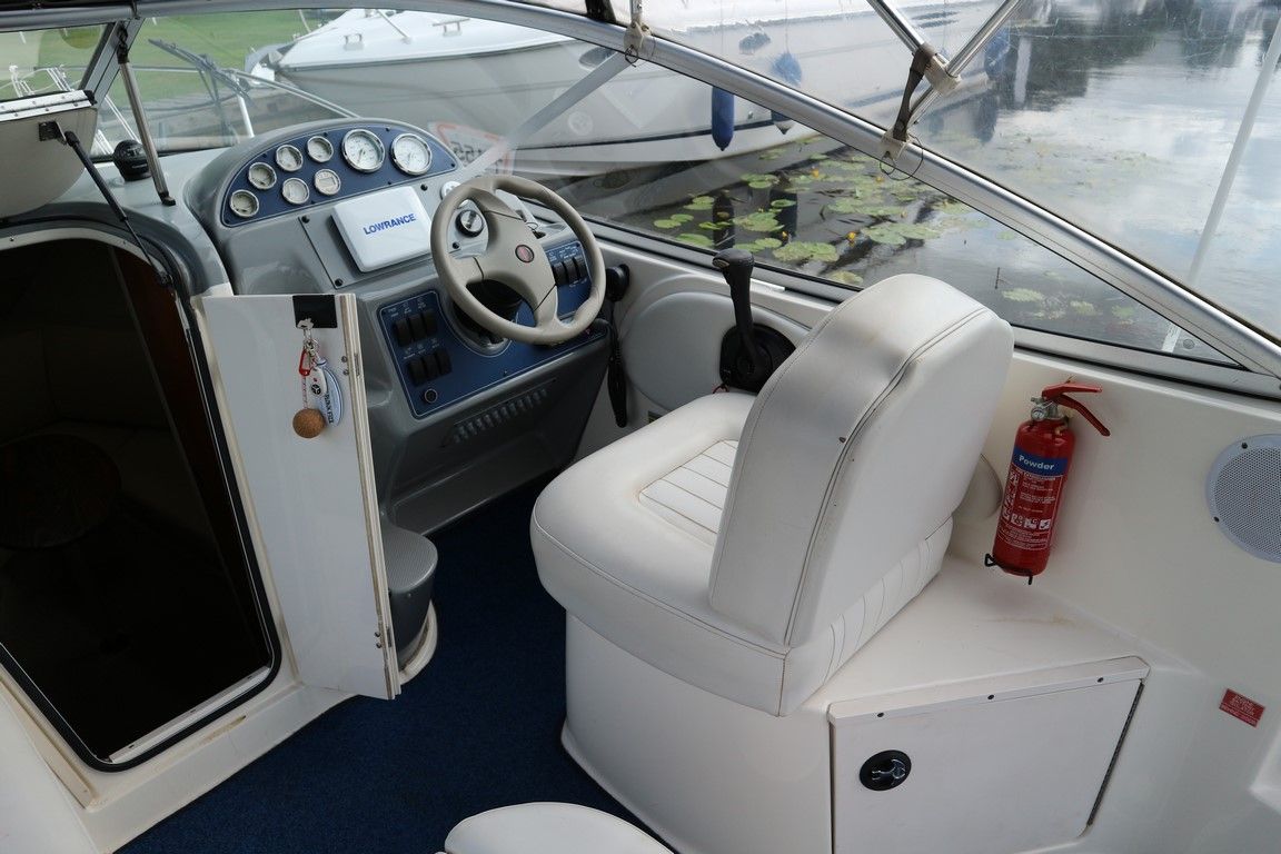 Bayliner 245 For Sale | Norfolk Yacht Agency | NYB78323