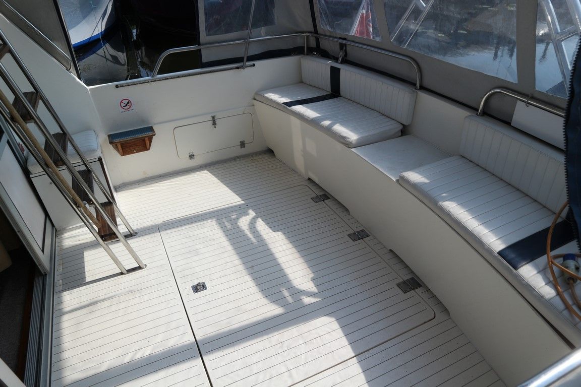 Princess 30DS Flybridge For Sale | Norfolk Yacht Agency | NYB78597