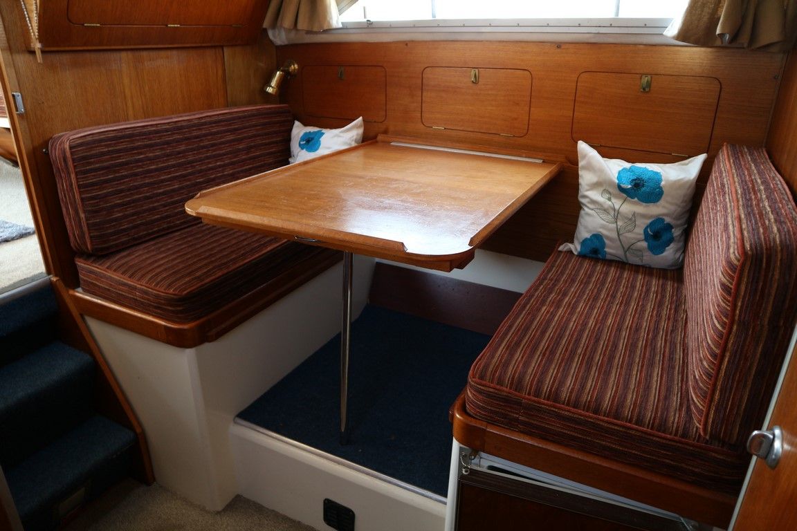 Princess 30DS Flybridge For Sale | Norfolk Yacht Agency | NYB78597