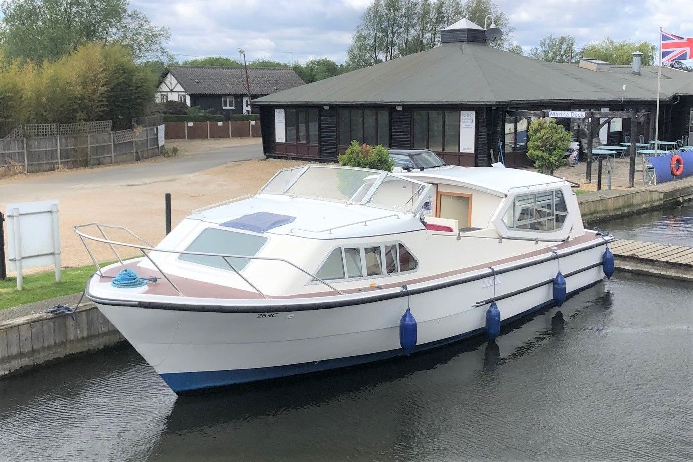 Sheerline 950 For Sale | Norfolk Yacht Agency | NYH85875