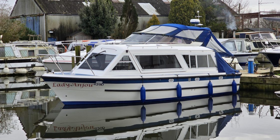 Sheerline 740 Finesse For Sale | Norfolk Yacht Agency | NYB134322