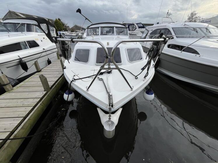 Viking/Seamaster 28 For Sale | Norfolk Yacht Agency | NYB135948